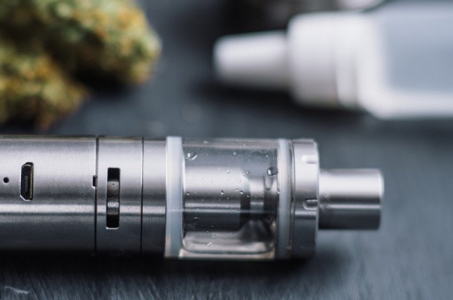 Cannabis vaping versus smoking flower - Happy Tree Buds